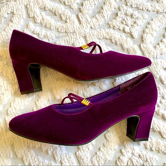 Vintage | Shoes | Vintage Purple Velvet Pumps Jubilee 8s 90s Heels ...